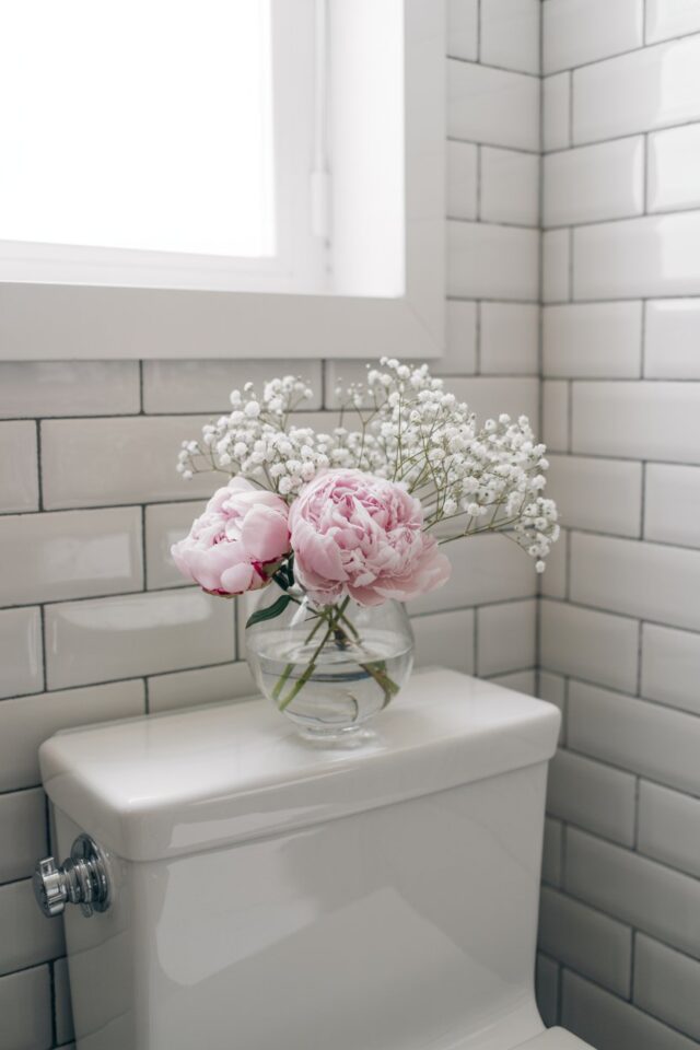 Toilet Tank Decor Ideas That Instantly Upgrade Your Bathroom ...